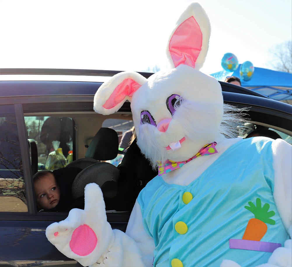 Easter Bunny pays a drive-in visit to PB | My Hudson Valley