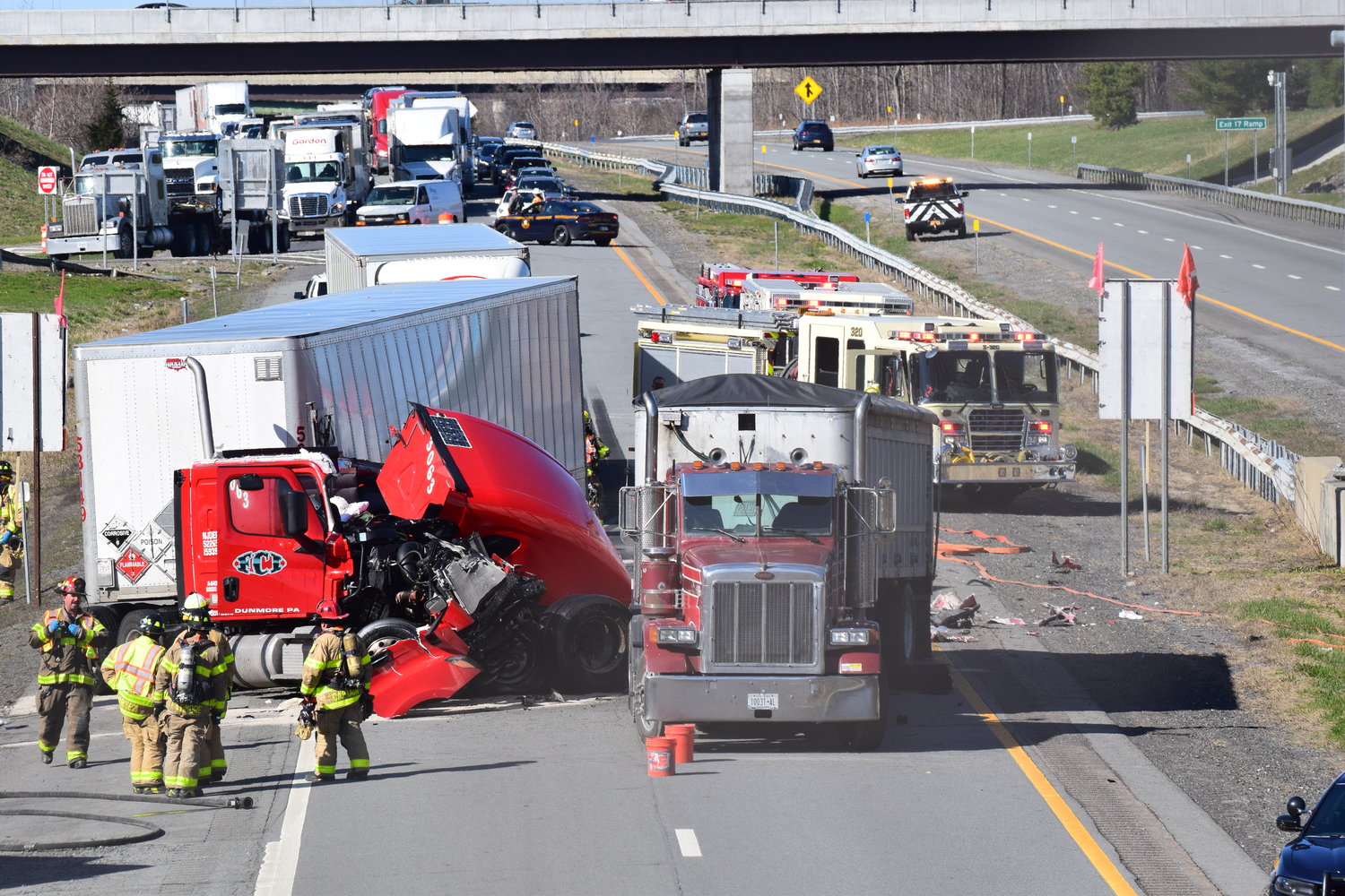 Truck Accident Snarls Traffic On Thruway My Hudson Valley