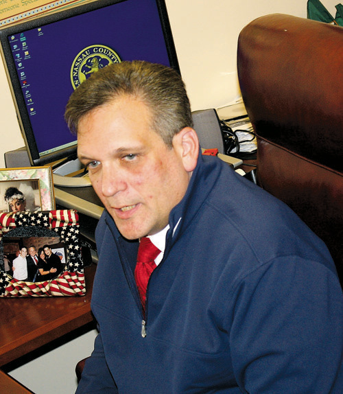 Exec. Mangano says county's prepared for snow | Herald Community ...