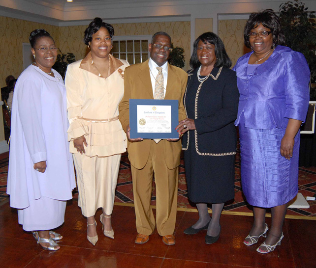 W.H.'s Bishop Fowler honored at banquet | Herald Community Newspapers ...
