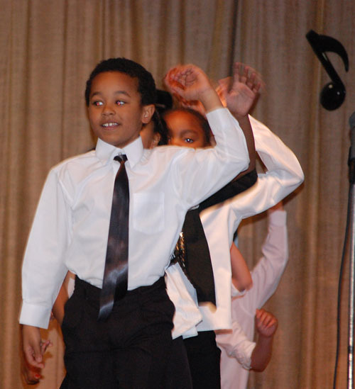 Third grade theater is fabulous at Forest Road | Herald Community ...