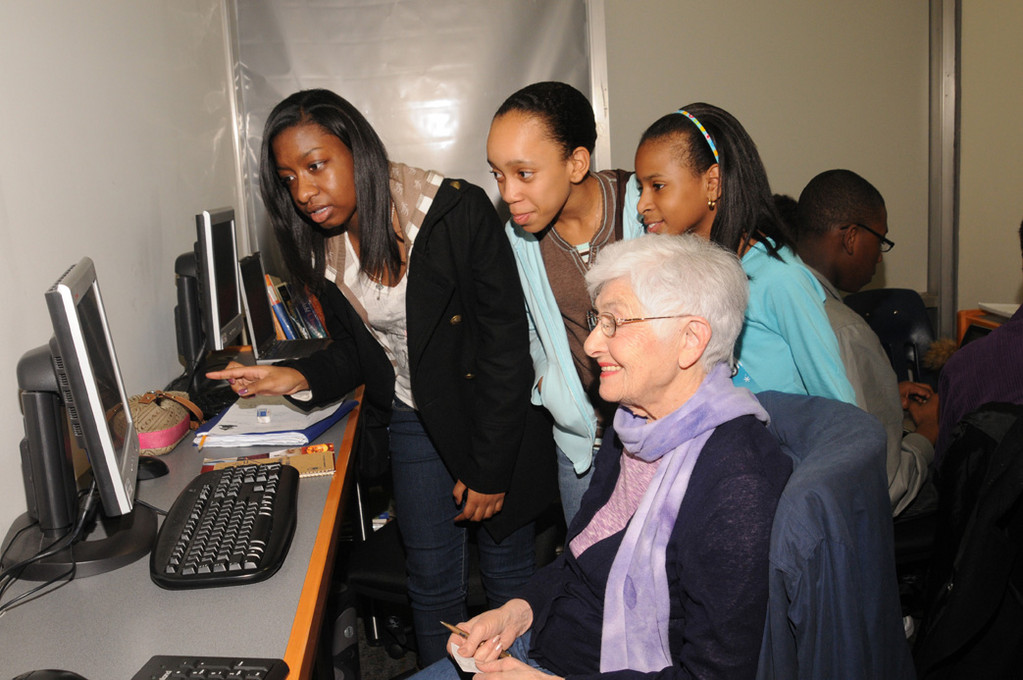 Tech-savvy teens tutor seniors | Herald Community Newspapers | www ...