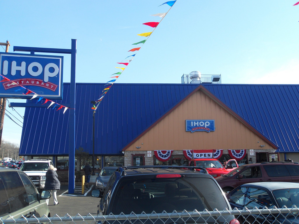 IHOP anew after last year’s blaze | Herald Community Newspapers | www ...