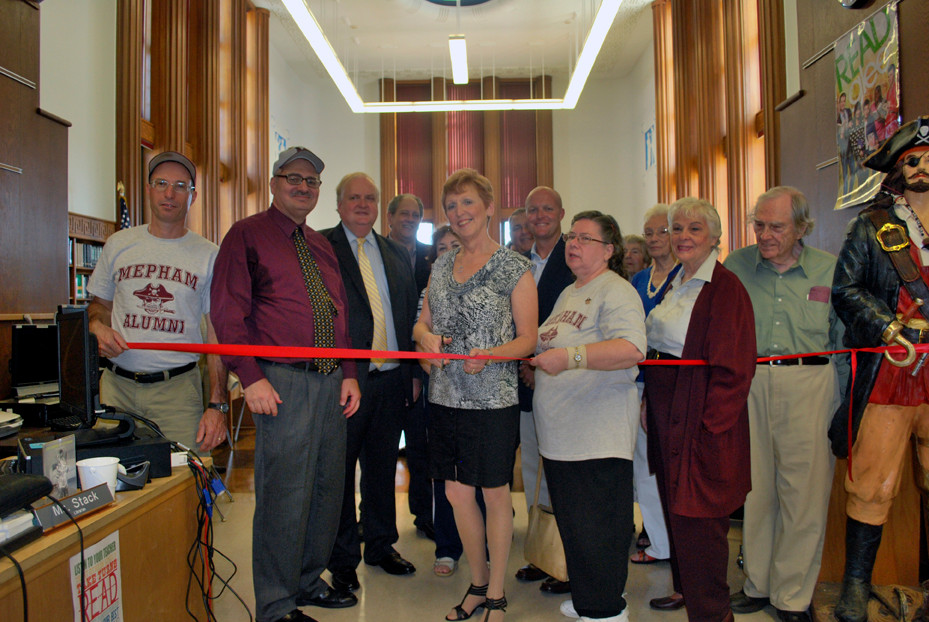 Alumni group commemorates 75 years of Mepham history | Herald Community ...