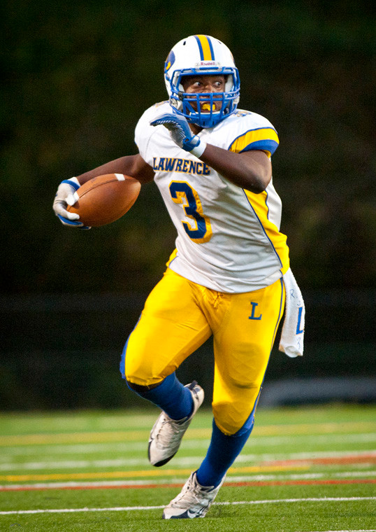 Lawrence tops Hewlett, now 6-0 | Herald Community Newspapers | www ...