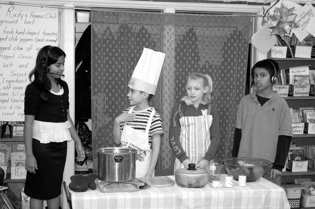 Covert Ave Fifth Graders Act Out Cooking Show Herald Community covert-ave-fifth-graders-act-out-cooking-show-herald-community