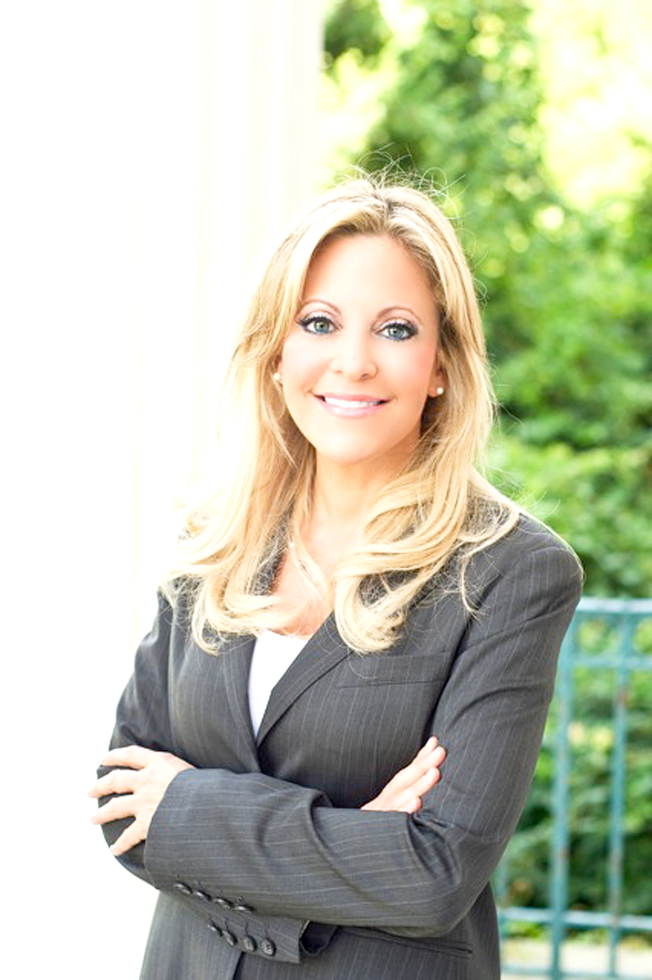 Daniels Files 100M Lawsuit Over Political Mailer Herald Community 
