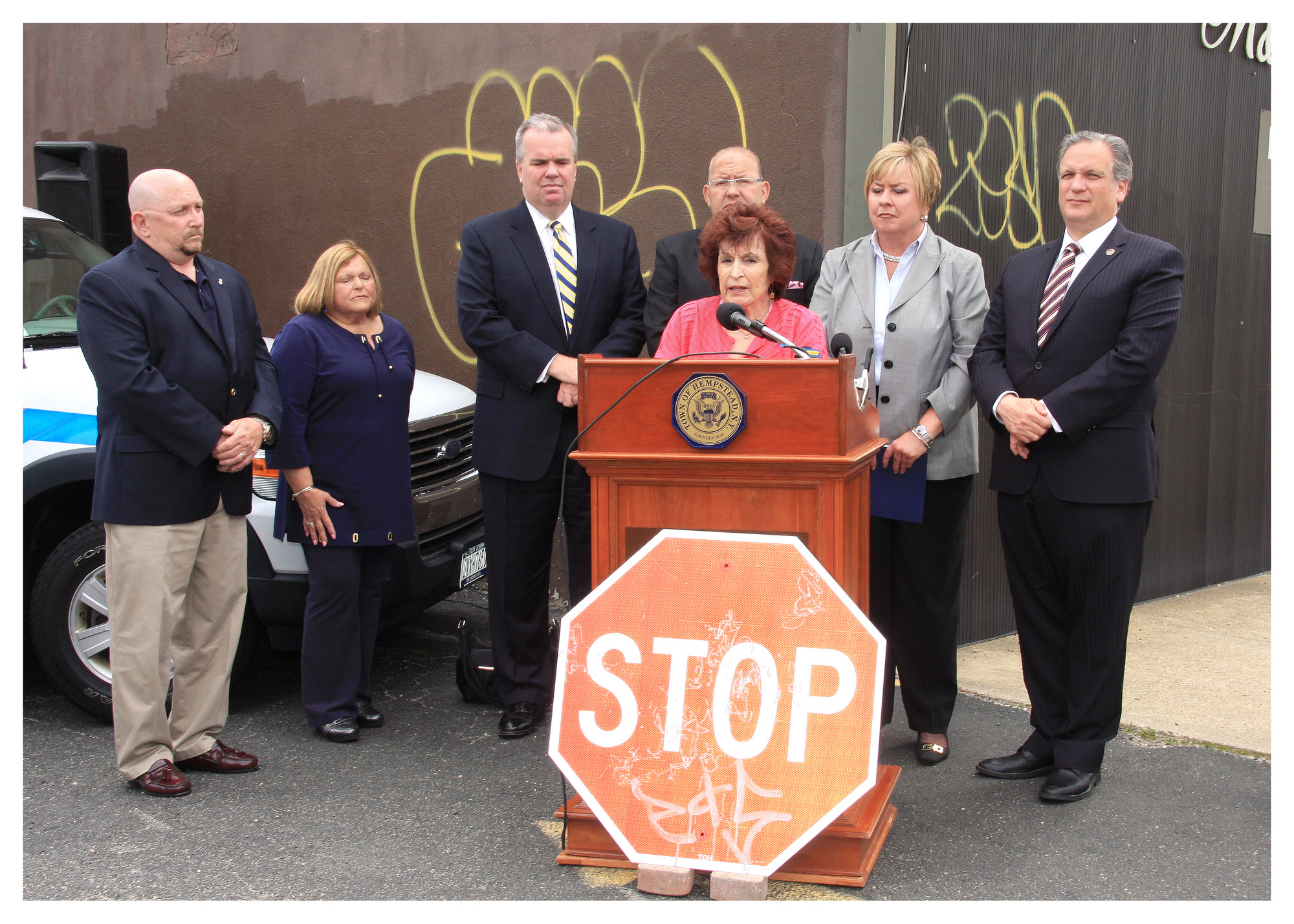 A group effort to erase graffiti | Herald Community Newspapers | www ...