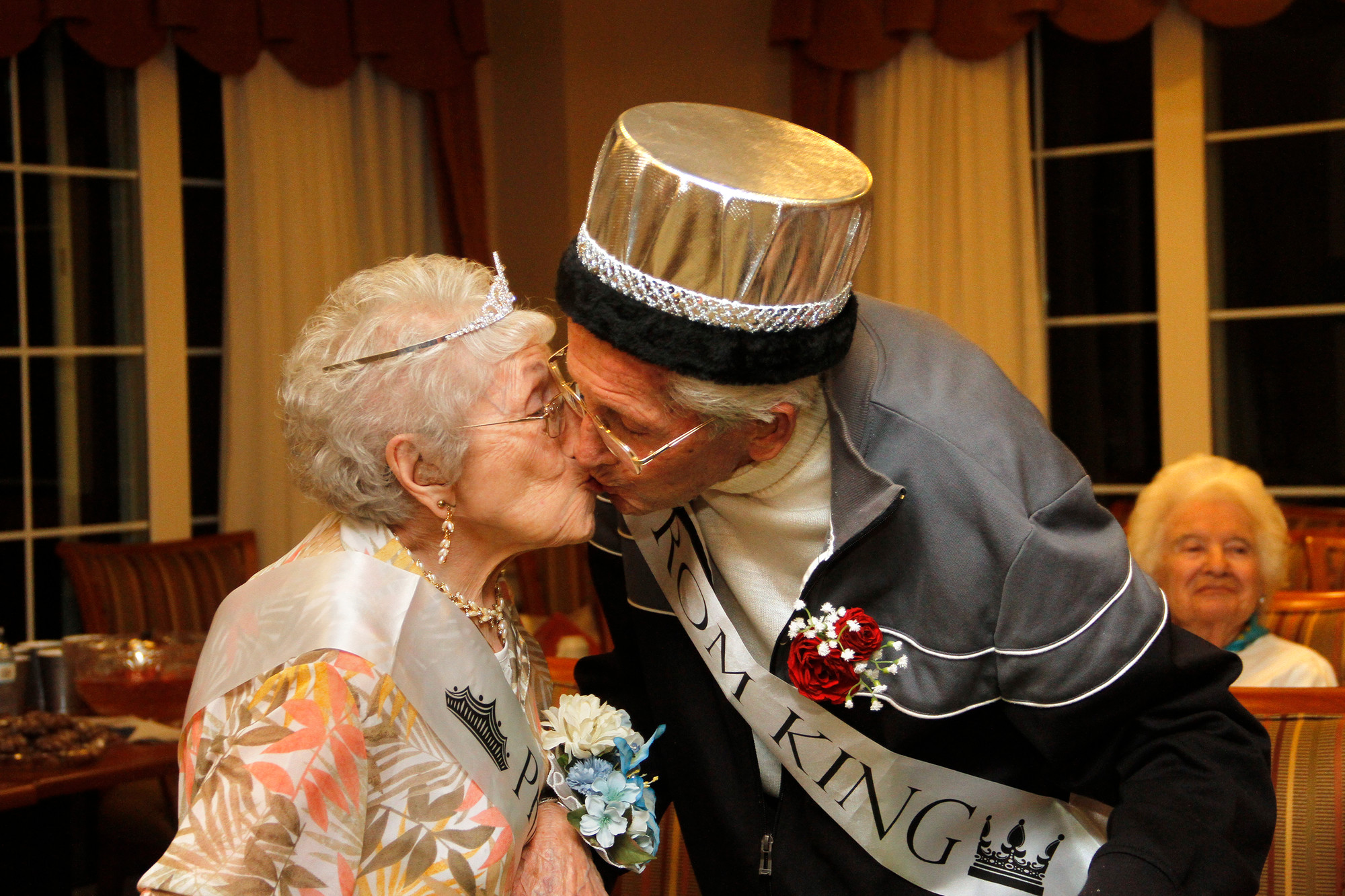 Seaford Girl Scouts host prom for seniors | Herald Community Newspapers ...