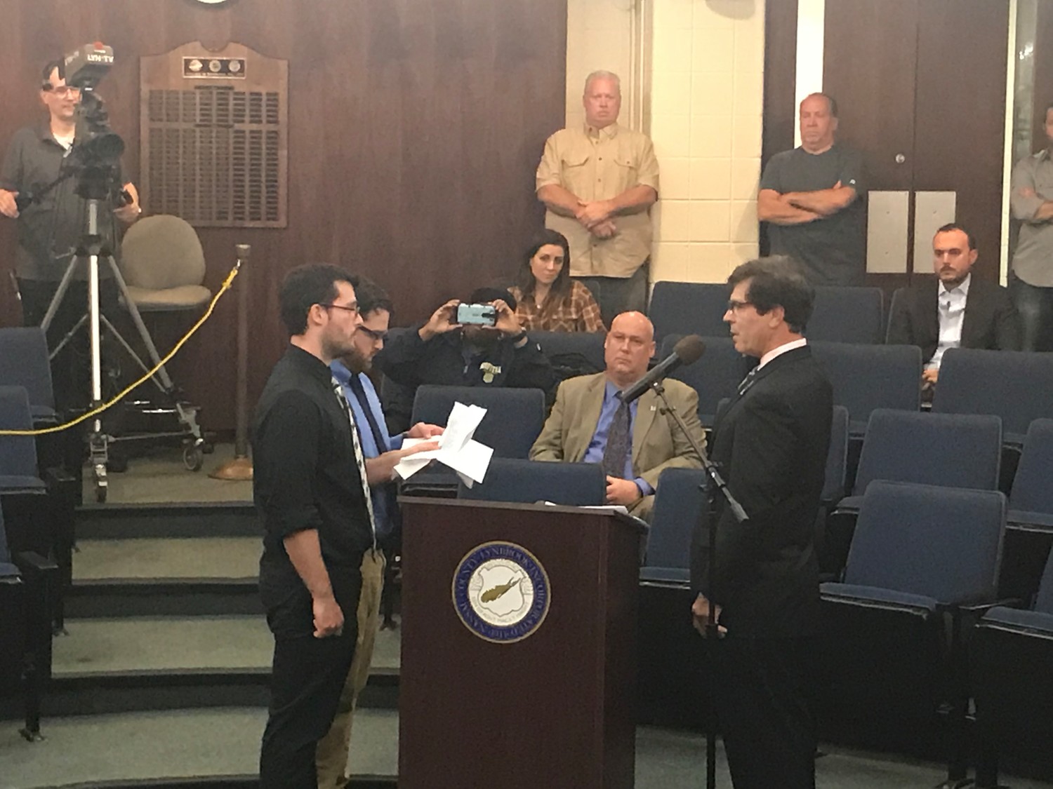 Alan Beach sworn in as new Lynbrook mayor | Herald Community Newspapers ...