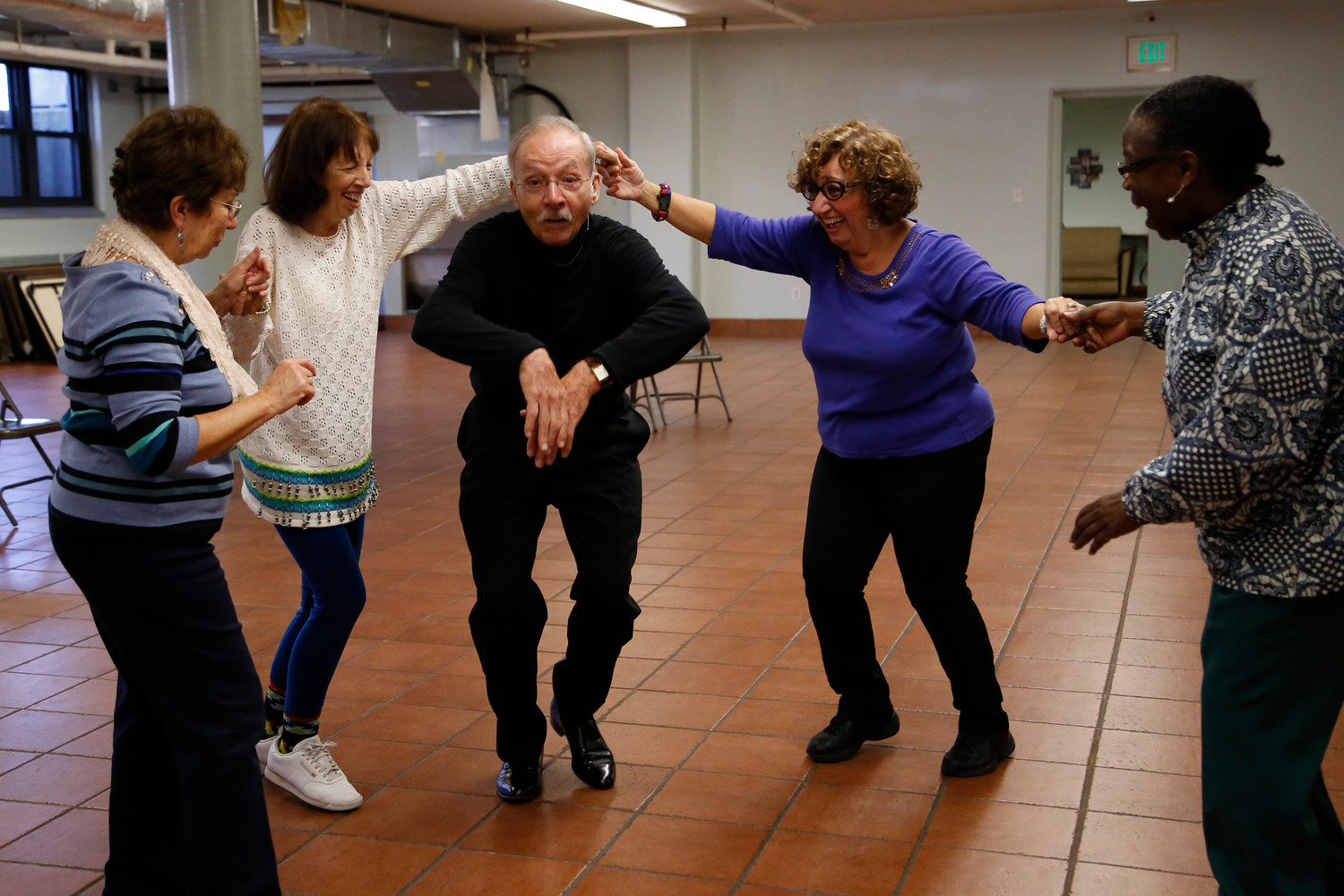 Church group hosts salsa dancing for seniors in Valley Stream | Herald ...