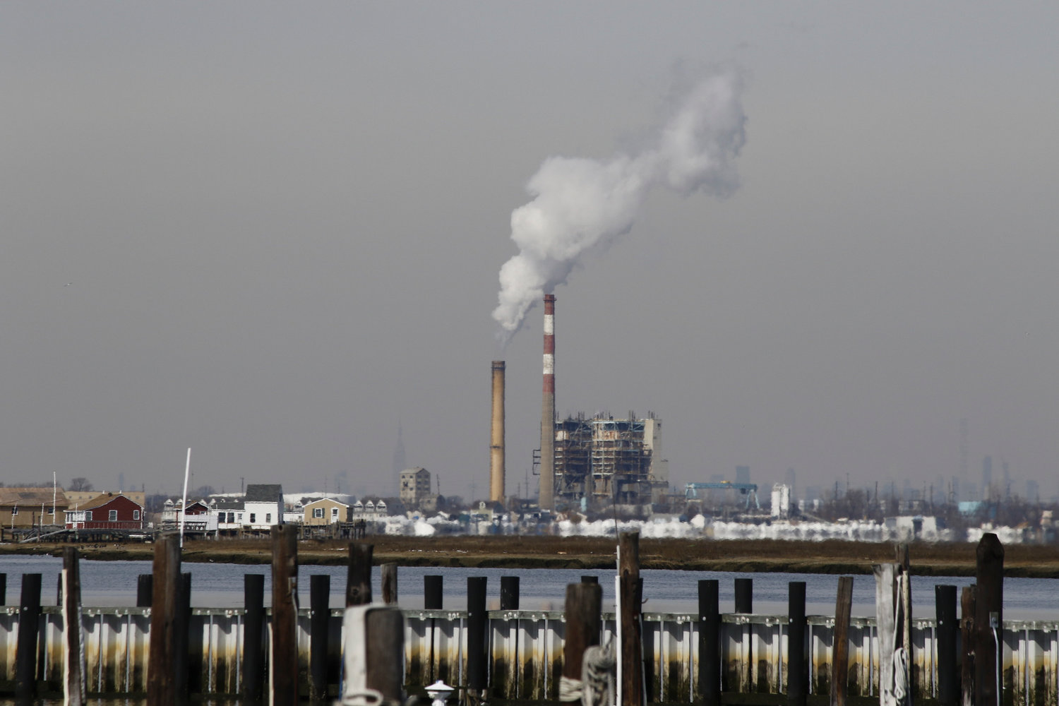 Island Park, Northport residents team up to protest LIPA tax case ...