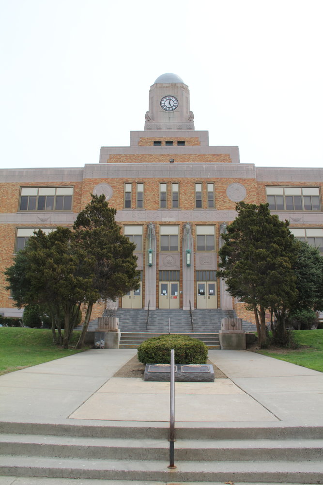 Bus agencies struggle to meet CHSD teams’ needs | Herald Community ...