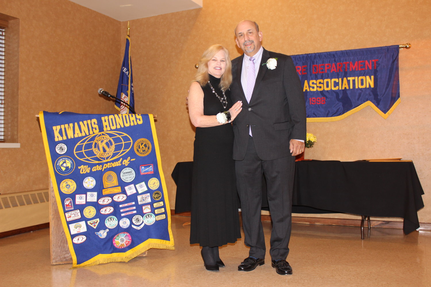 Kiwanis honors its own at installation dinner | Herald Community ...
