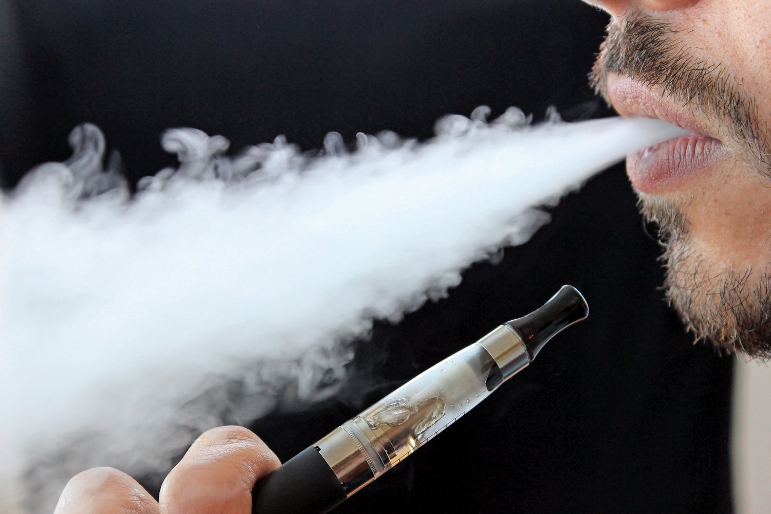 County approves ban on most flavored vape products | Herald Community ...