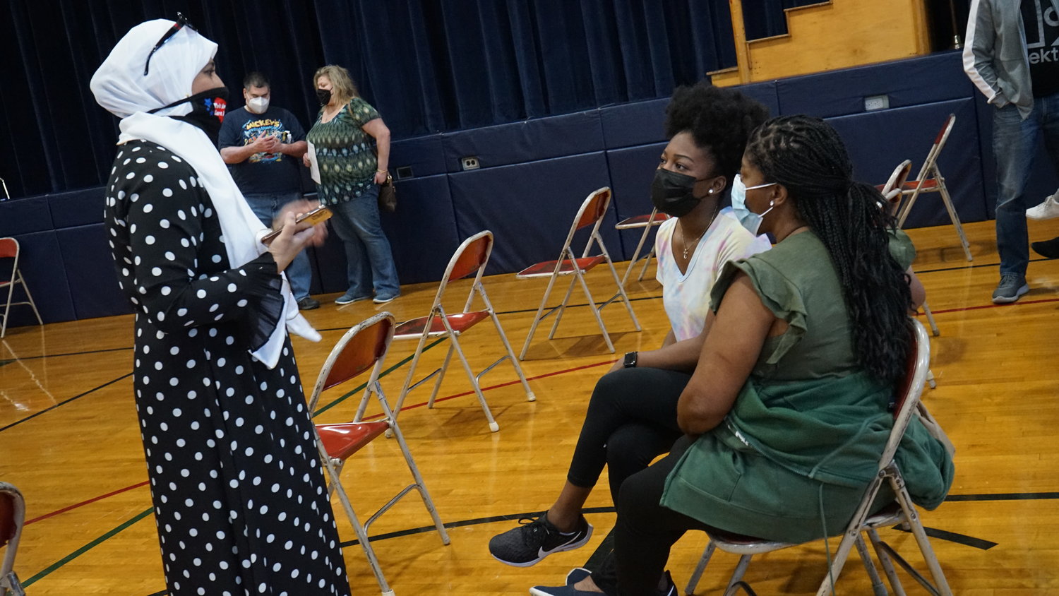 Alden Terrace pop-up vaccination site serves 300 | Herald Community ...