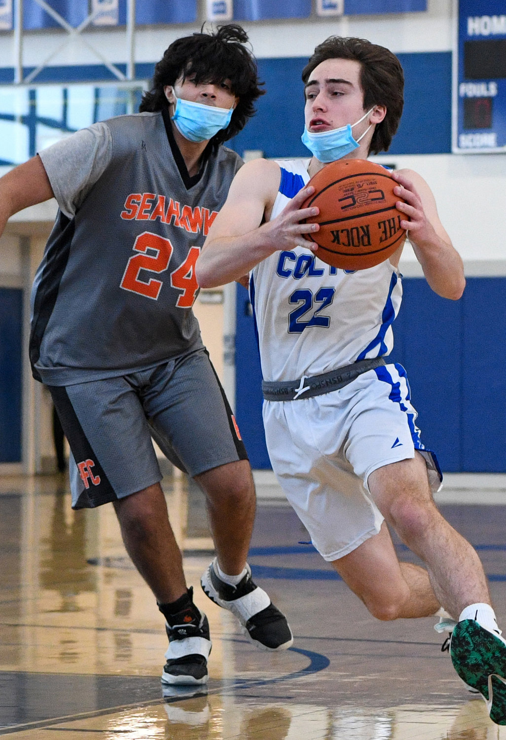 Calhoun overcomes foul trouble for 12th win | Herald Community ...