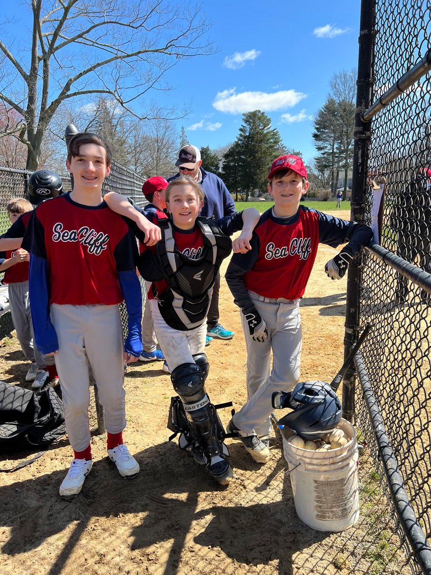 Seattle Pilots come to Sea Cliff and Glen Head | Herald Community ...