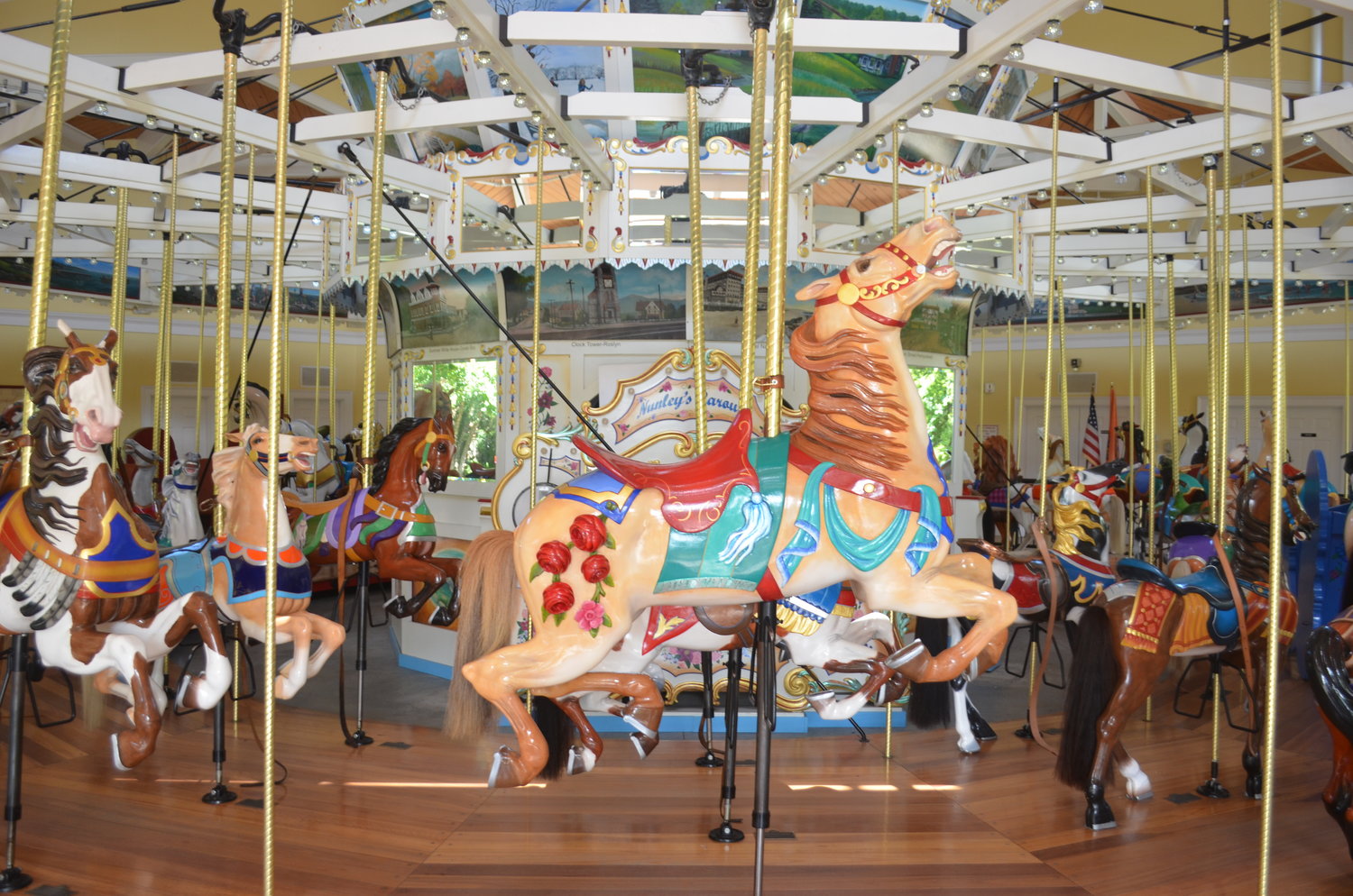 Nunley’s Carousel returns to awe new generation of riders | Herald ...