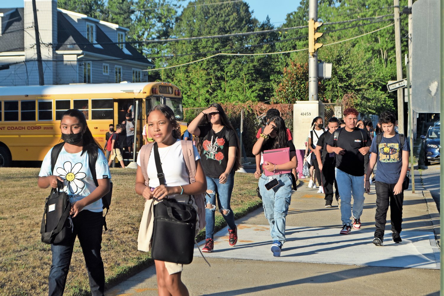Lawrence Middle School welcomes students | Herald Community Newspapers ...
