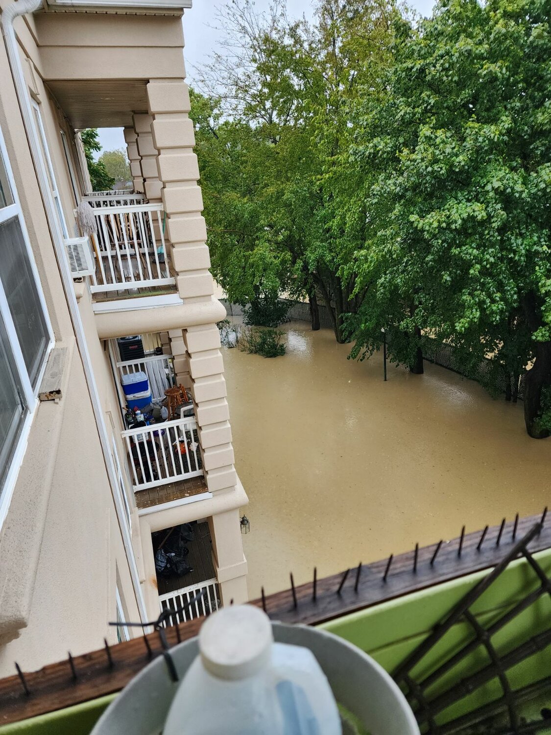 More than 200 residents evacuated from Elmont senior complex after ...