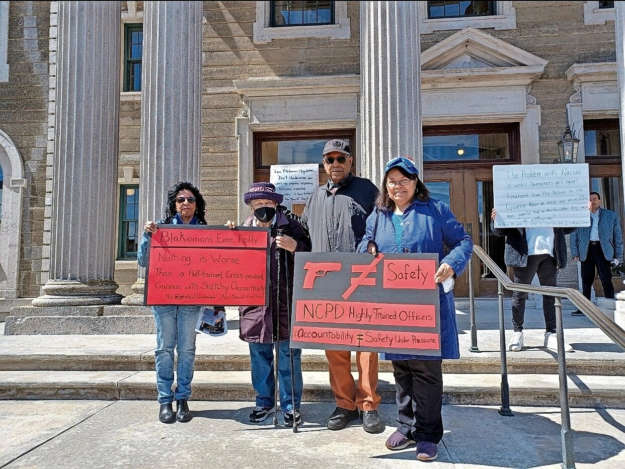 How is Jeannine Maynard helping to lead the Great Uniondale Area Action ...