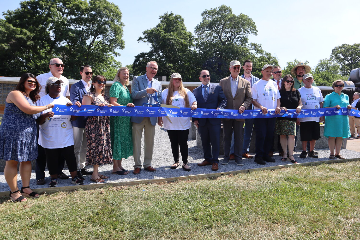 Catholic Health and Smile Farms open new garden at Mercy Hospital ...