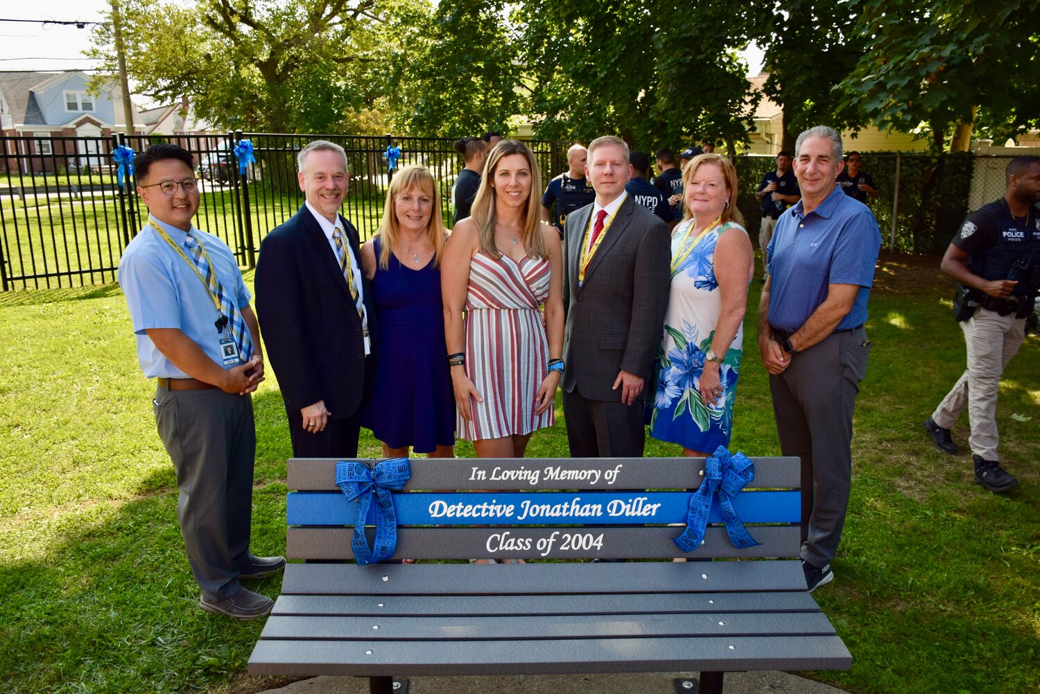 John St. School dedicates bench to fallen NYPD Detective Jonathan ...