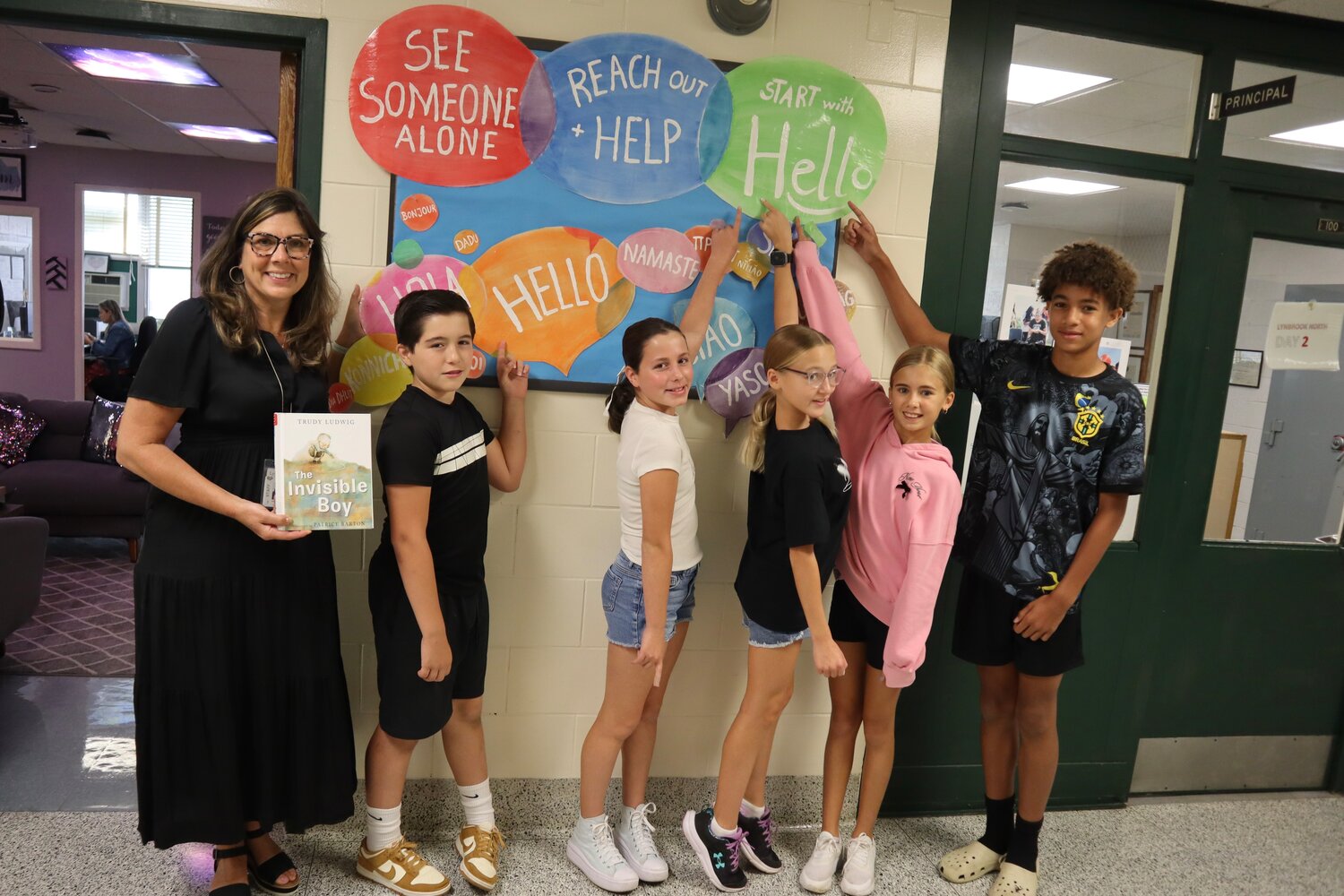 In Lynbrook, making friends during ‘Start With Hello Week’ | Herald ...