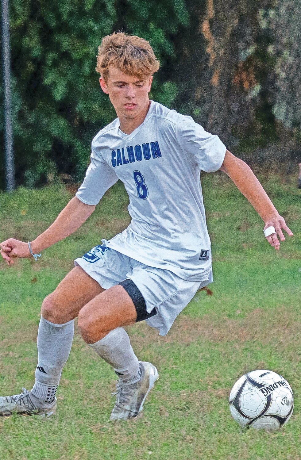 Calhoun cranks the offense | Herald Community Newspapers | www.liherald.com