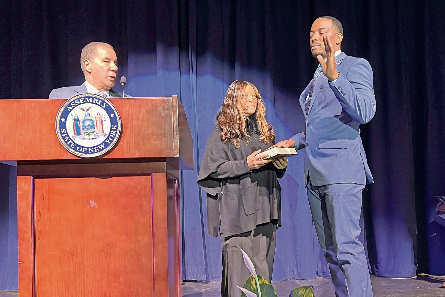 Noah Burroughs sworn in as assemblyman | Herald Community Newspapers ...