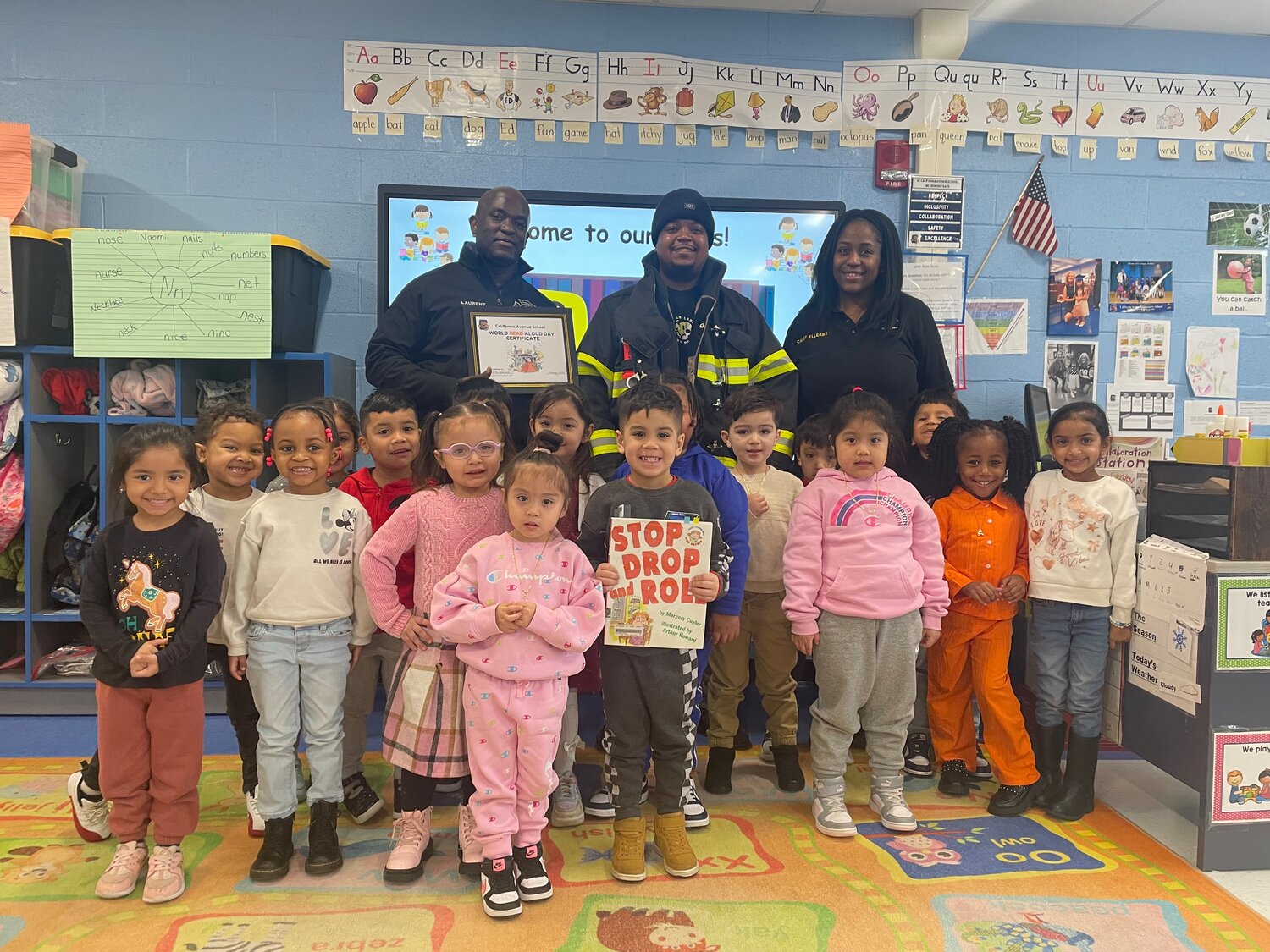Community leaders assemble for Read Aloud Day at California Avenue ...