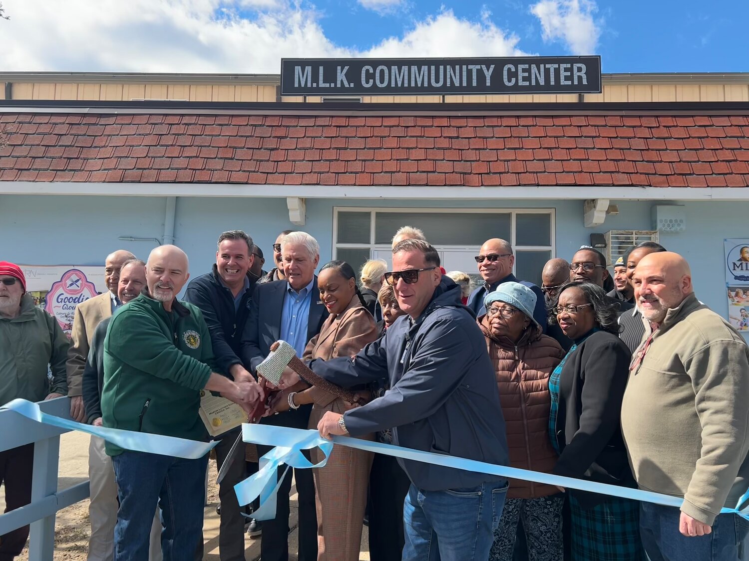 Long Beach's MLK Center celebrates its first lease in 30 years | Herald ...
