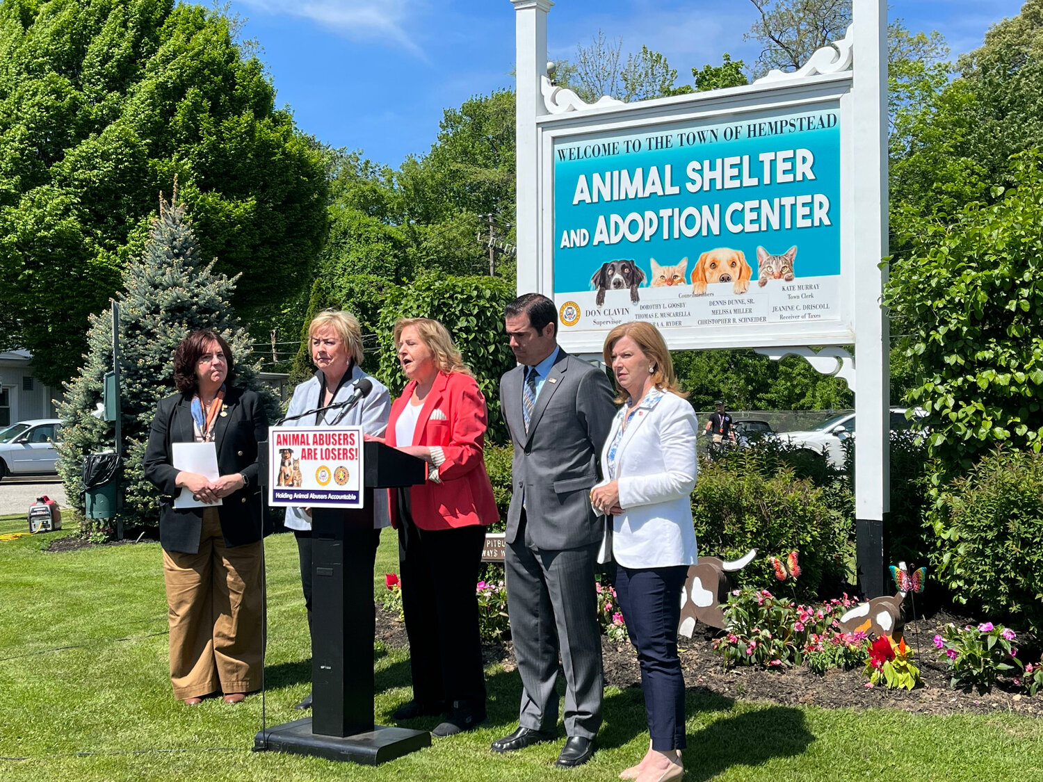 Nassau County officials call for repeal of cashless bail for animal ...