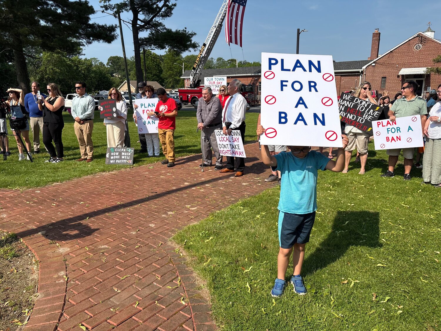 North Shore residents rally against Propel NY | Herald Community Newspapers | www.liherald.com